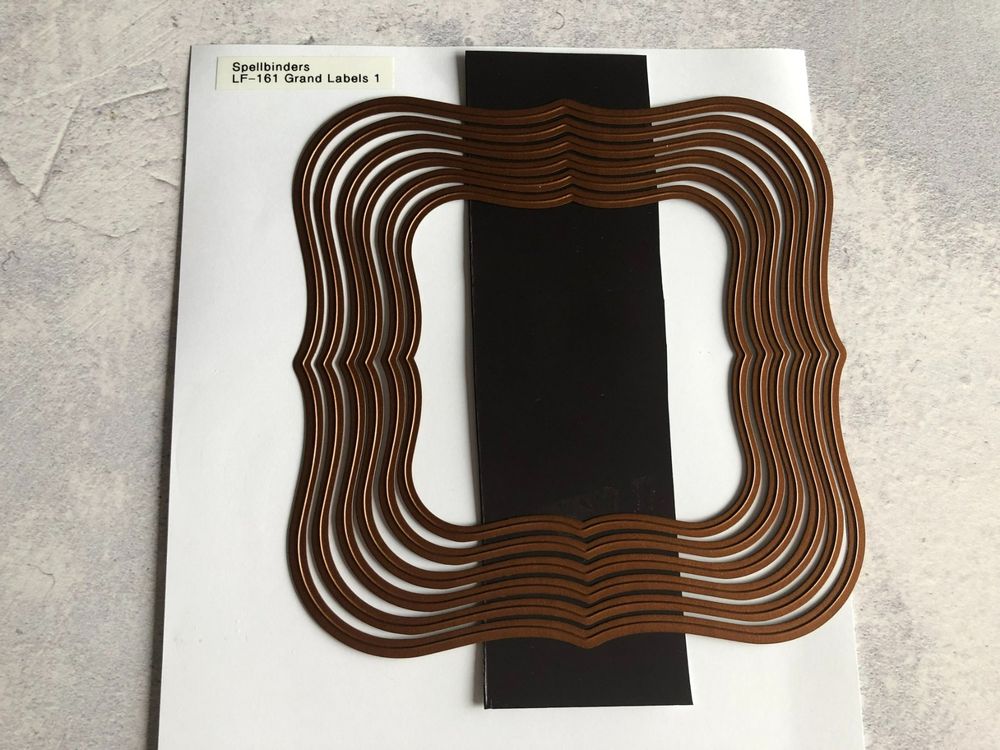 Grand Labels 1 - Spellbinders | Kaufen auf Ricardo