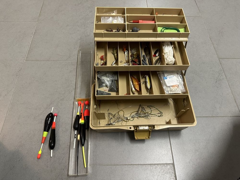 Fischerbox (Gebraucht) in Möhlin für CHF 55 – nur Abholung auf Ricardo ...