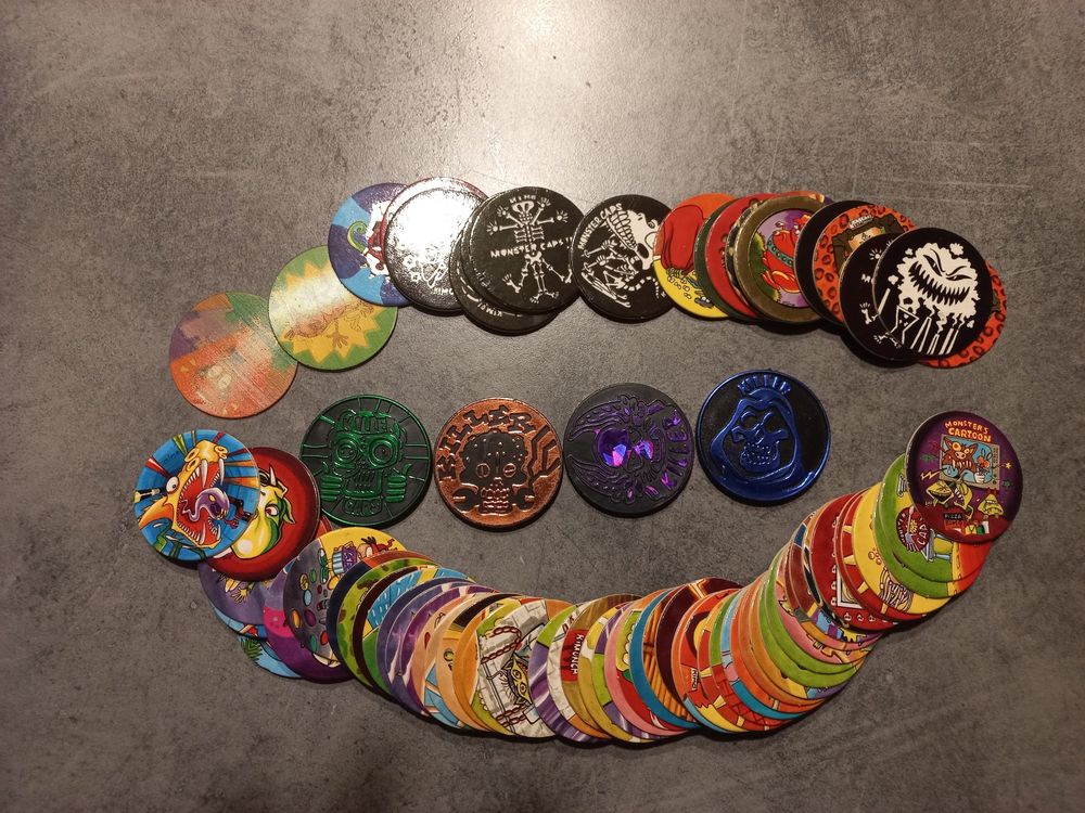 20 Stück Mad Monster CAPS/POGS und 2 Stück Slammer | Kaufen auf Ricardo