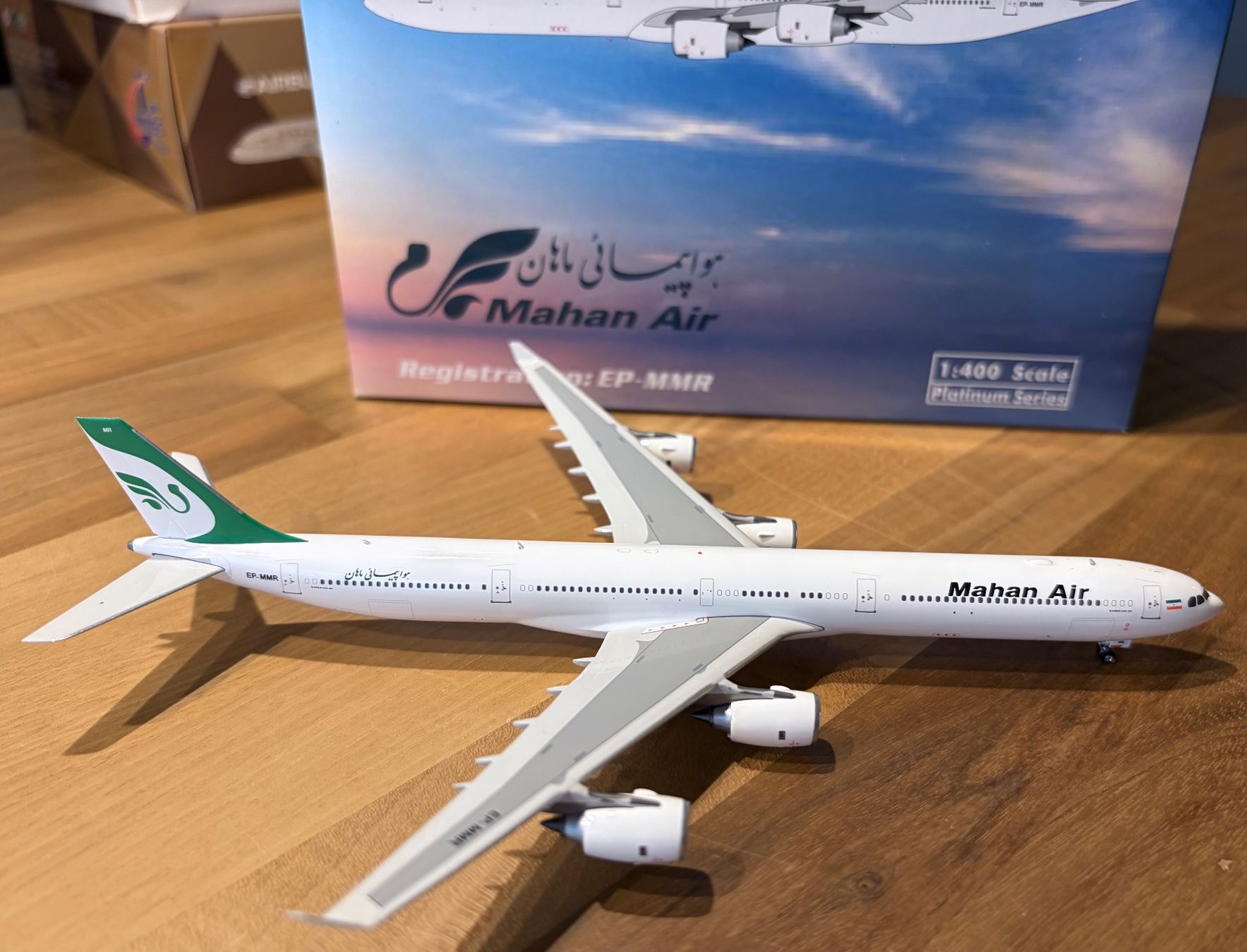 Airbus A340-600 Mahan Air 1/400 Metallmodell - Phoenix (Neu (gemäss ...