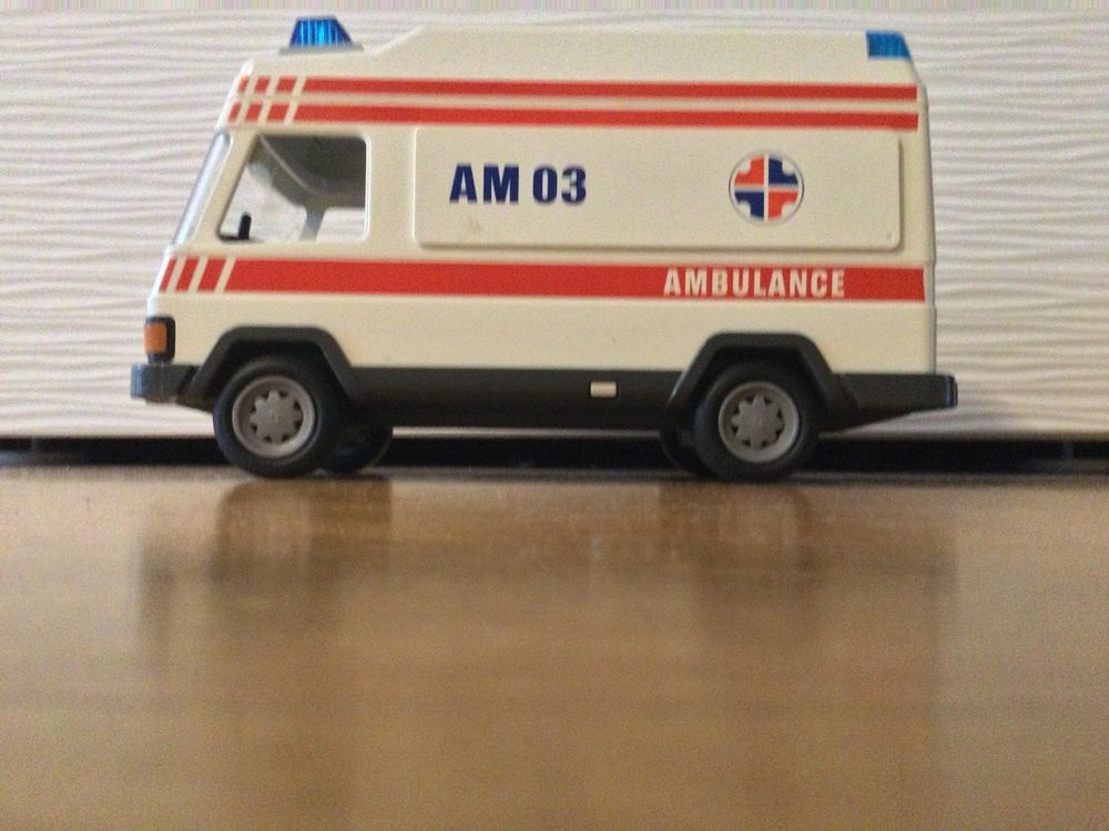 Playmobile Ambulanz (Gebraucht) in Emmenbrücke für CHF 12 – mit Lieferung auf Ricardo kaufen