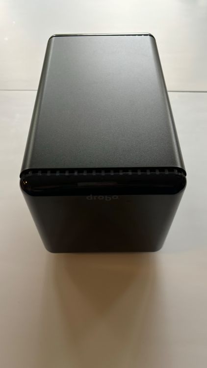 NAS - Drobo 4D (ohne HDD) | Kaufen auf Ricardo