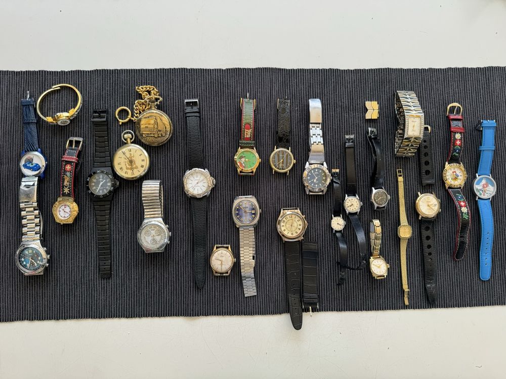 Uhr Sammlung Uhren Set Akteo Sector Swatch Markenuhren (Defekt) in ...