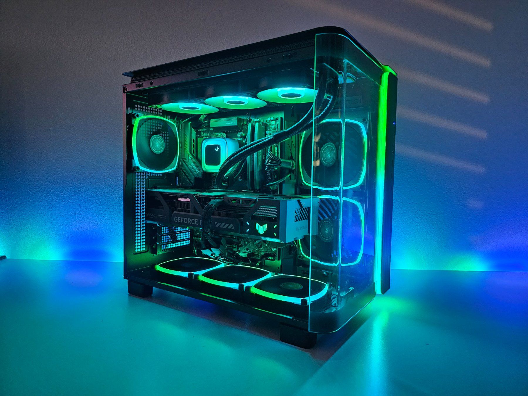 Gaming PC AlphaPrime🚀9800X3D + RTX 5090 | 32GB D5 64000MHz (Neu und ...