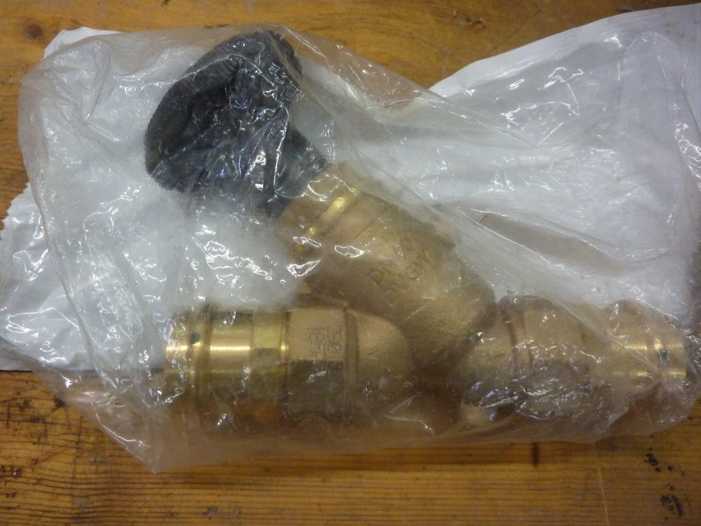 JRG HAHNEN (Neu und originalverpackt) in Balsthal für CHF 88 – mit ...