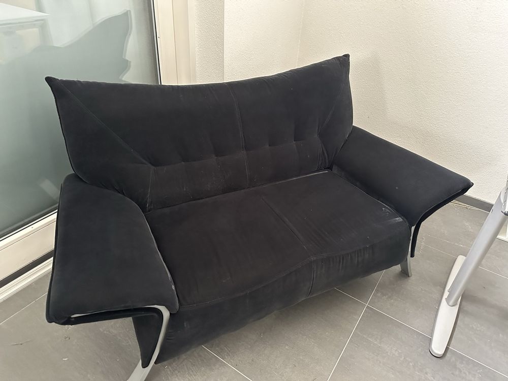 Sofa 2er schwarz, Microfaser (Gebraucht) in Münsingen für CHF 10 – nur Abholung auf Ricardo kaufen