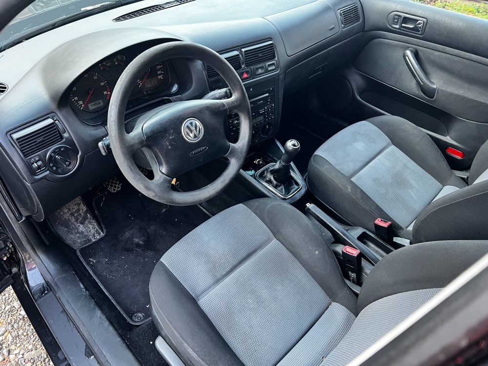 VW Golf (Defekt) in Schaffhausen für CHF 216 – nur Abholung auf Ricardo ...