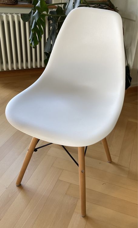 4x Eames chair,weiss: replica-kein Original (Gebraucht) in St. Gallen ...