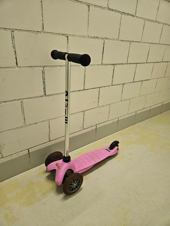 Scooter Micro Mini pink (Gebraucht) in Weinfelden für CHF 1 – nur Abholung auf Ricardo kaufen