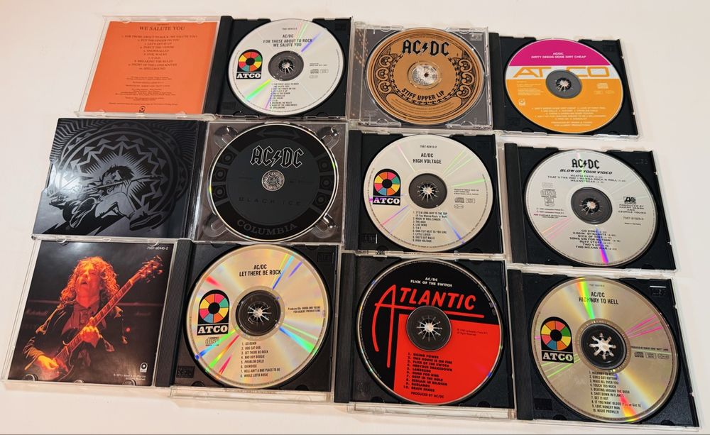 AC/DC CD Sammlung – 9 Alben Klassiker & Remasters (Gebraucht) in ...