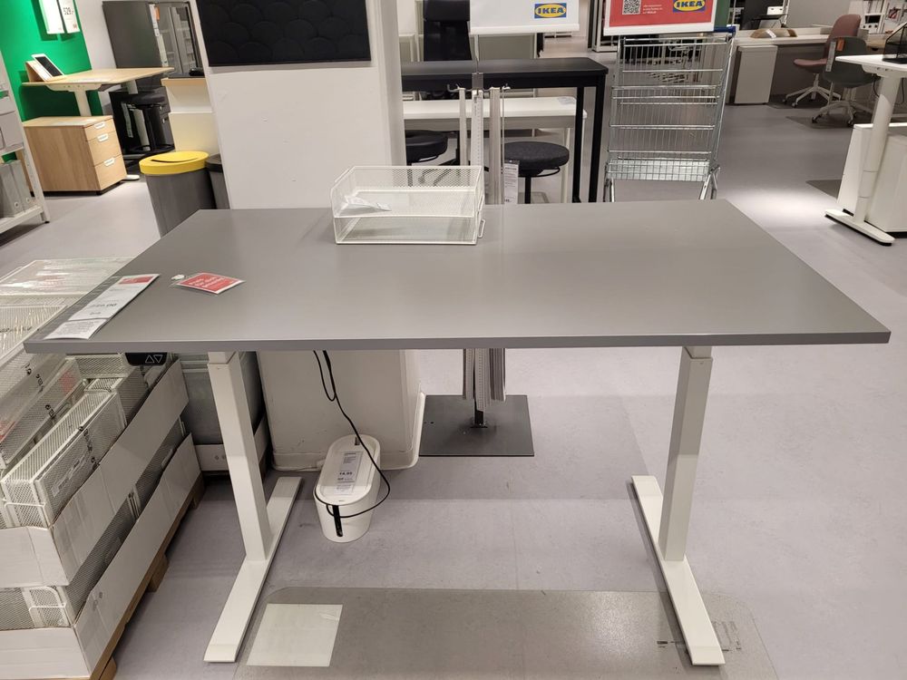 Weisser Stehpult Ikea mit Motor (Gebraucht) in St. Gallen für CHF 299 ...