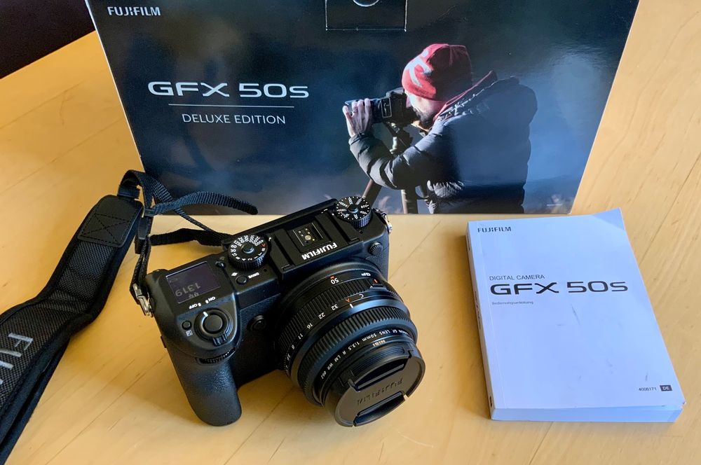 Fuji GFX 50S Mittelformat-Kamera Deluxe Edition Set | Kaufen auf Ricardo