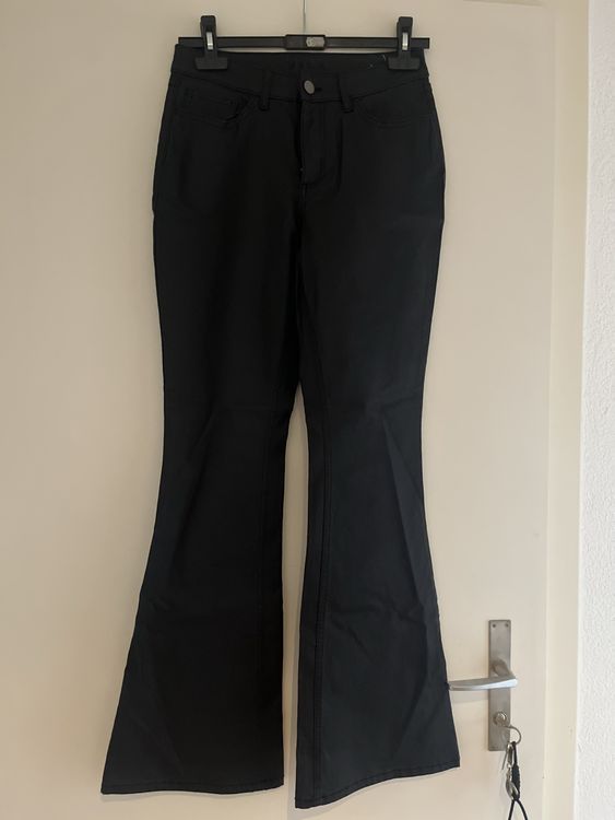 Flare Jeans mit Leder Optik neu (Neu und originalverpackt) in Zürich für CHF 10 – mit Lieferung ...