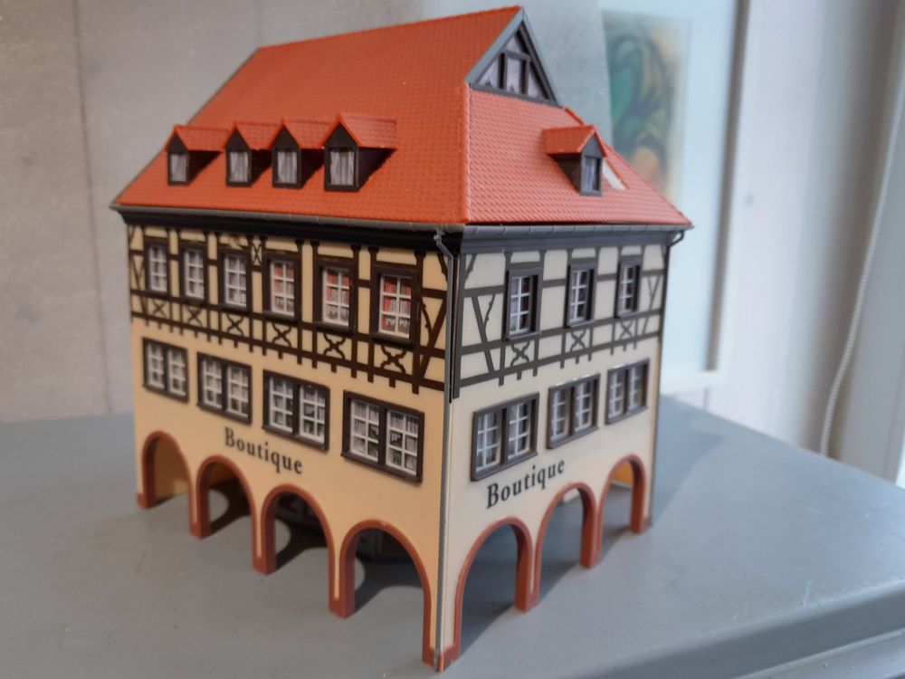 schönes Modellhaus Stadthaus Eckhaus HO (Gebraucht) in Eptingen für CHF ...