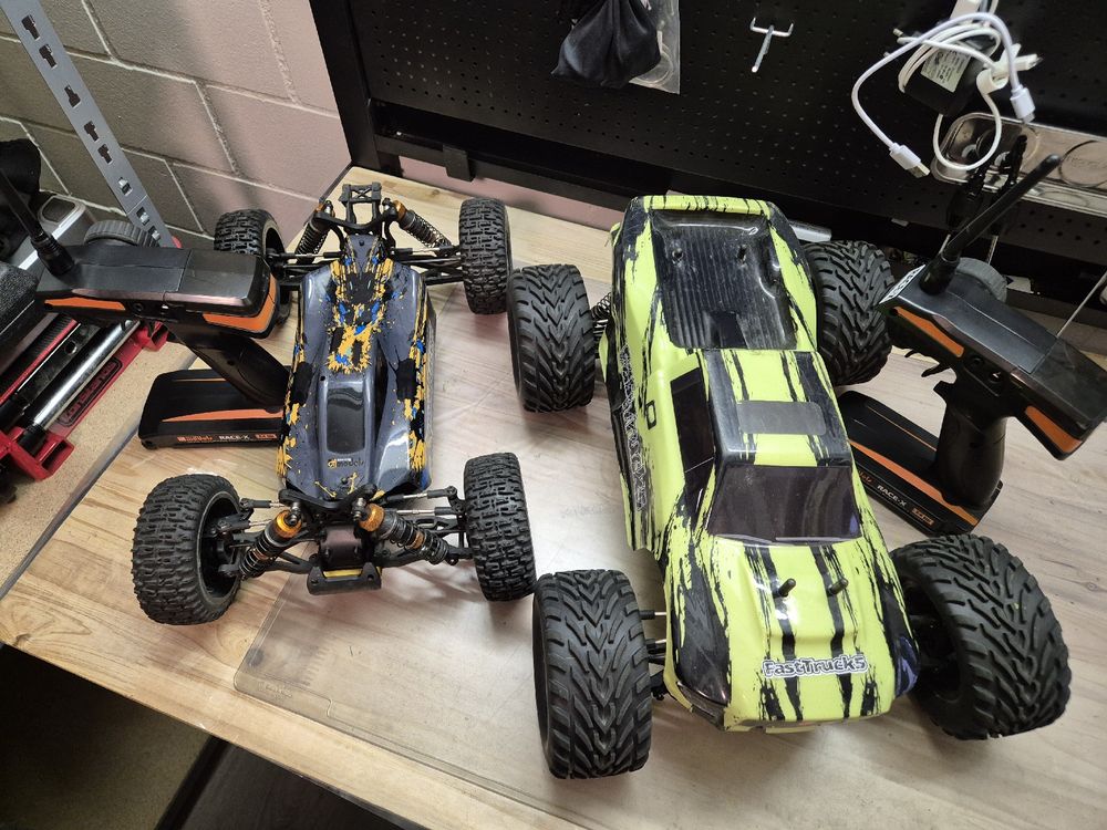 RC Buggy und Monstertruck Fastrucks Racer X, brushless (Gebraucht) in ...