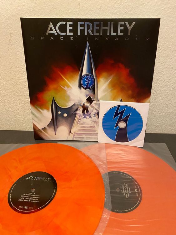 KISS - ACE FREHLEY - SPACE INVADER - ORANGE VINYL (Neu (gemäss ...