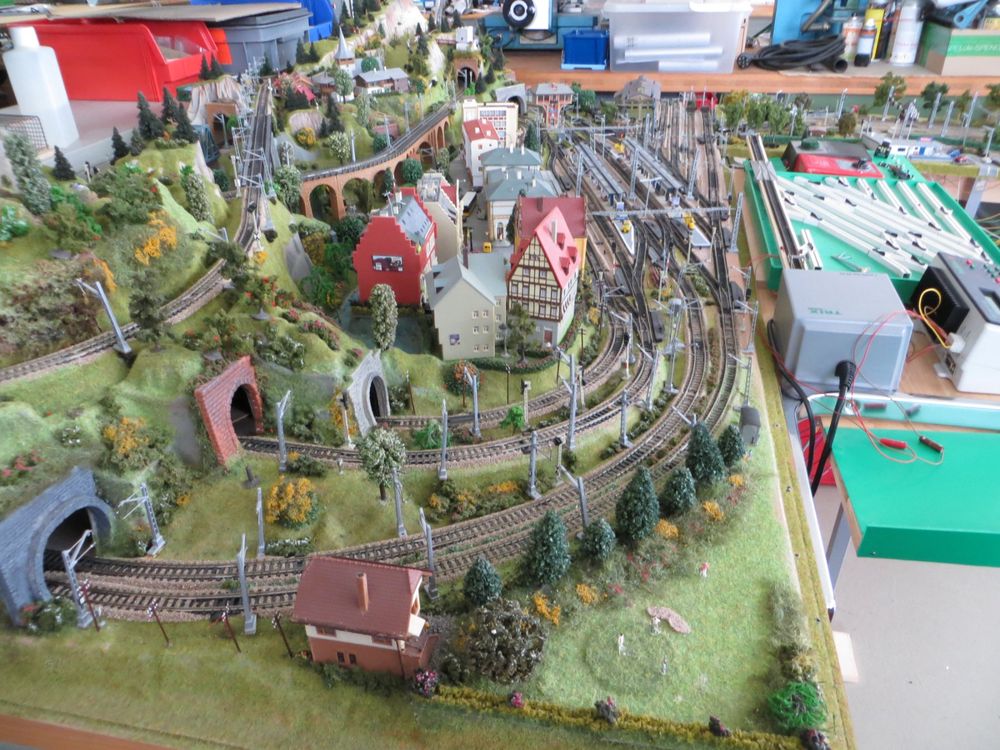 Fertiganlage Spur N mit Minitrix-Gleis + elektr. Weichen | Kaufen auf ...