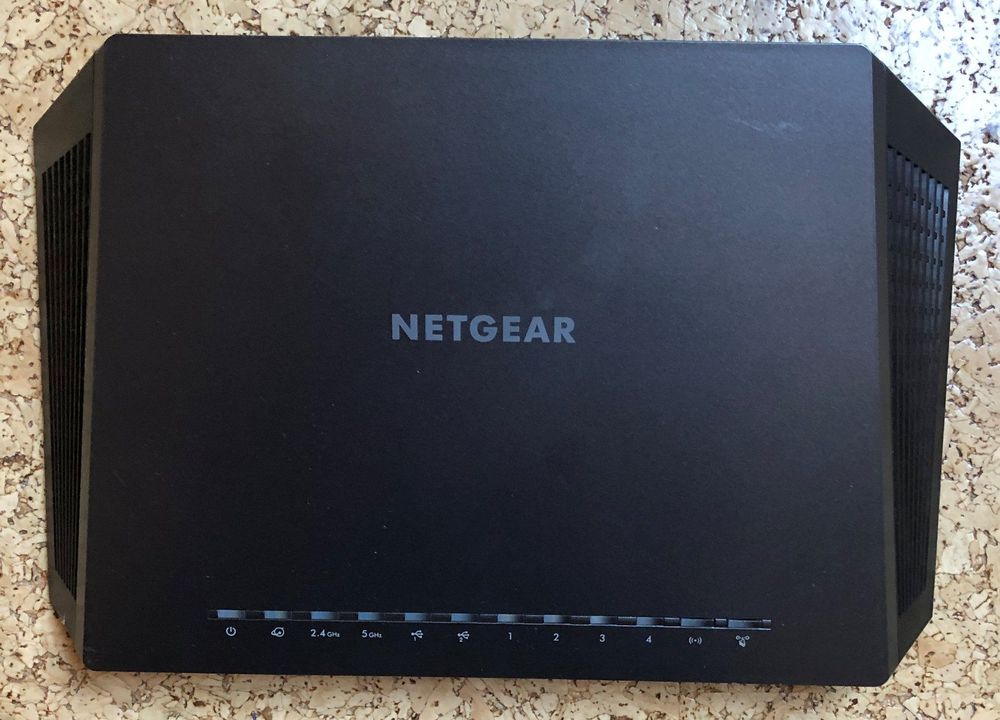 NIGHTHAWK, AC 1900 Smart WiFi Router (Gebraucht) in Erlinsbach SO für ...