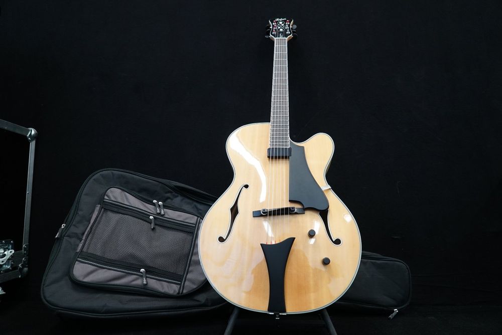 Hofner J17 Cutaway Guitar - natural (HCT-J17-Natural) (Gebraucht) in ...