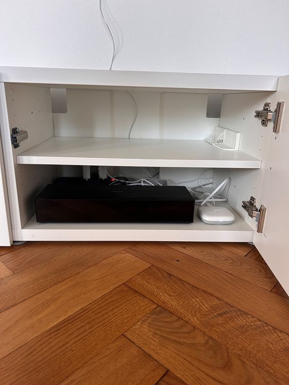 TV-Möbel / Sideboard Besta (IKEA) – 3 Türen, guter Zustand! (Gebraucht ...