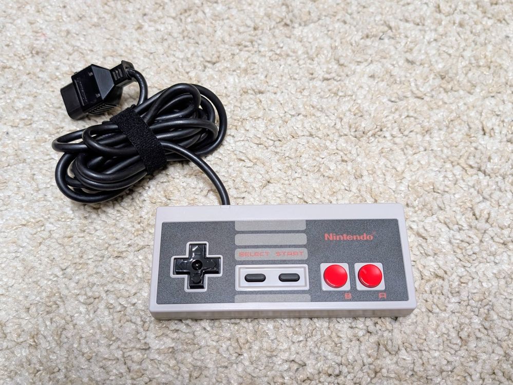 Nintendo NES Controller (Gebraucht) in Oftringen für CHF 23.9 – mit ...