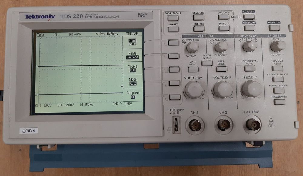 oscilloscope Tektronix TDS220 (Gebraucht) in Attalens für CHF 170 – mit ...