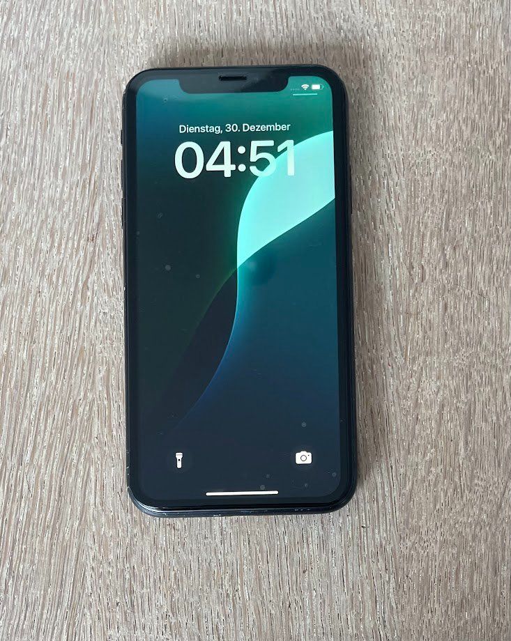 Iphone XR Schwarz 64GB - Keine Kratzer auf Display -Akku 79% (Gebraucht ...