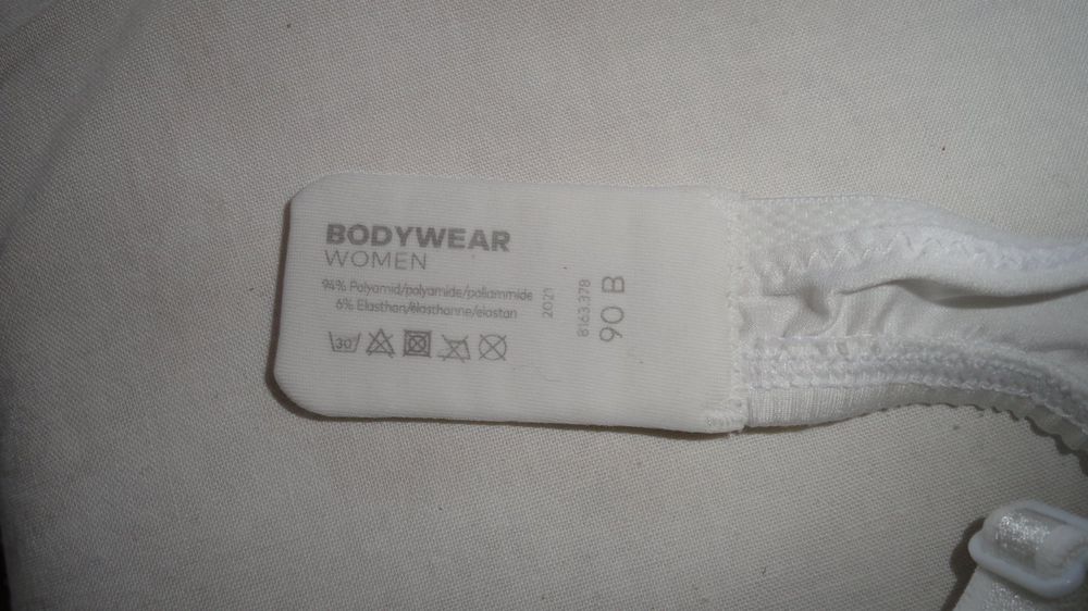 Neuer BH 90B Boodywear v.Migros (Neu (gemäss Beschreibung)) in Gstaad ...