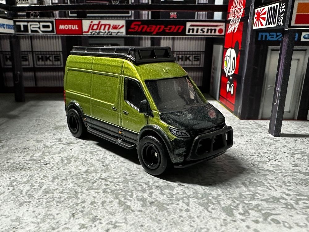 Hotwheels premium Mercedes Benz Sprinter Tourer real riders (Gebraucht ...