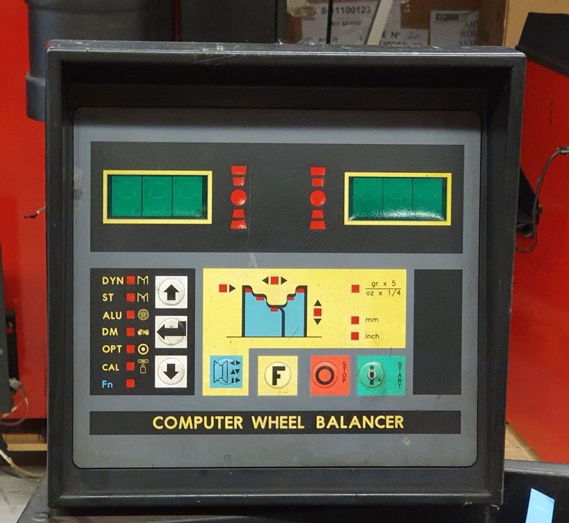 CORGHI EM-7040 automat. Auswuchtmaschine (Gebraucht) in Dietlikon für ...