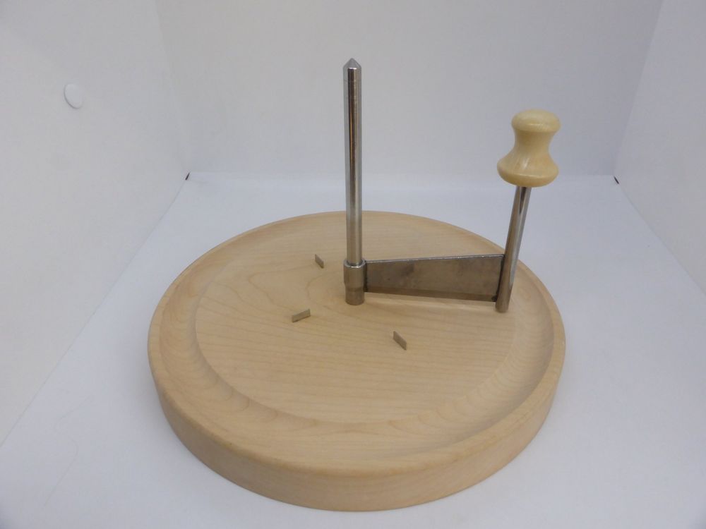 Girolle et cloche à fromage Tête de Moine (Gebraucht) in Porrentruy für ...