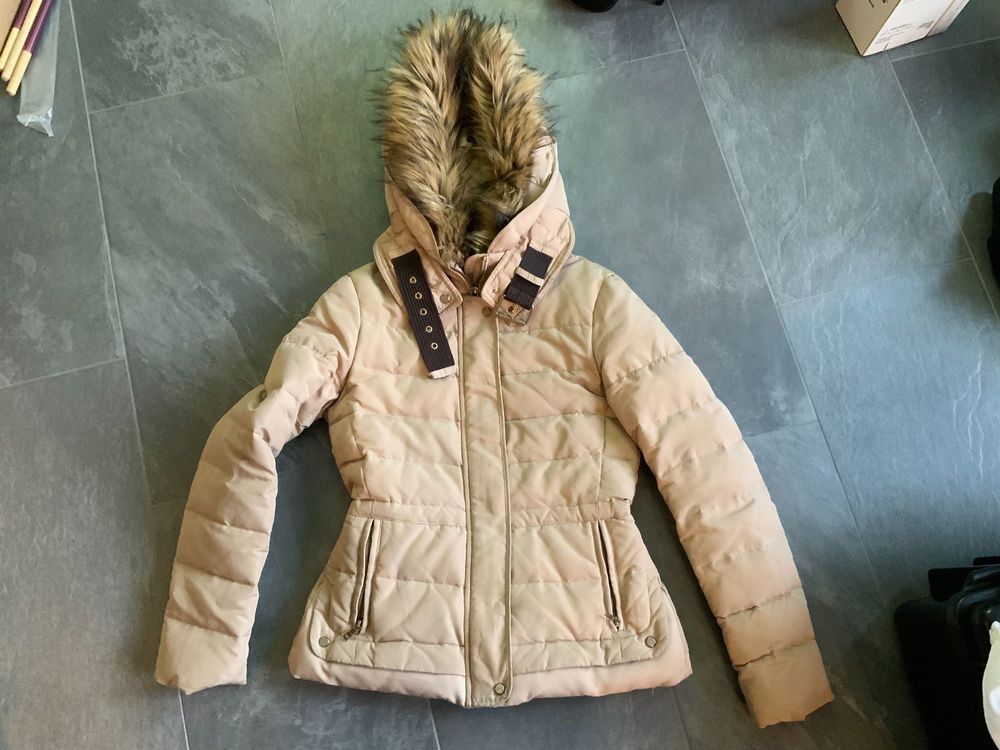 Winterjacke (Gebraucht) in Neuhaus SG für CHF 5 – mit Lieferung auf Ricardo kaufen