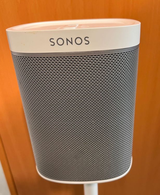 Sonos Play 1 Lautsprecher (gen 1) + Ständer (Gebraucht) in Wetzikon ZH für CHF 90 – mit ...