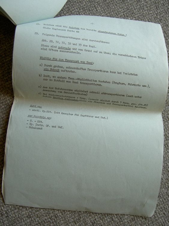 verschiedene Dokumente und Vorschriften der Schweizer Armee (Gebraucht) in Schafisheim für CHF 3 ...