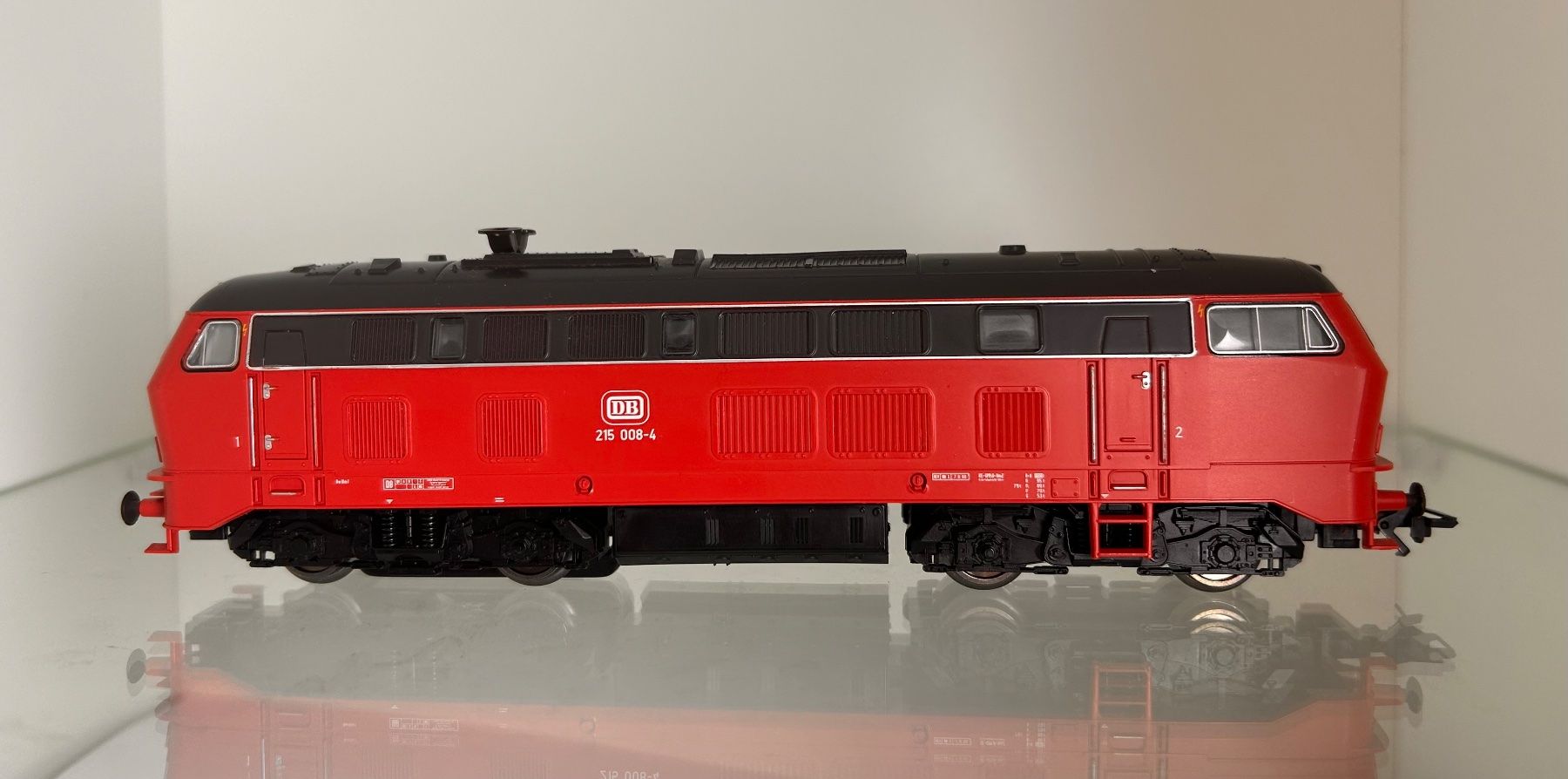 Roco DB BR 215 008-4 orientot AC digital in OVP (Gebraucht) in Zürich ...