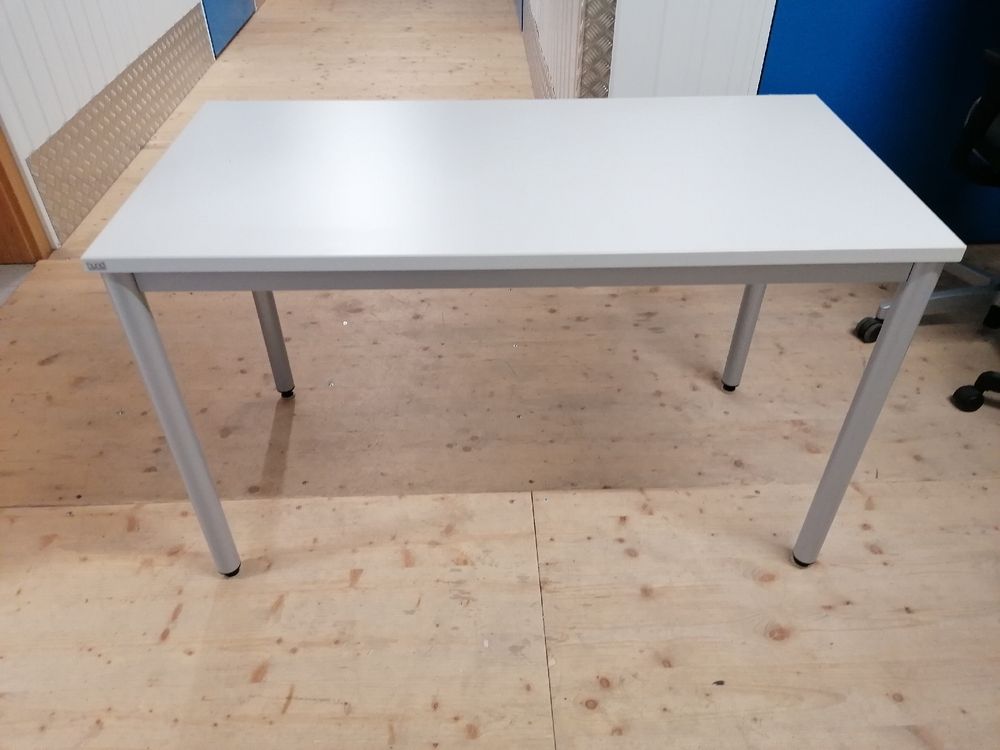 Table de bureau (Gebraucht) in Marly für CHF 40 – nur Abholung auf Ricardo kaufen