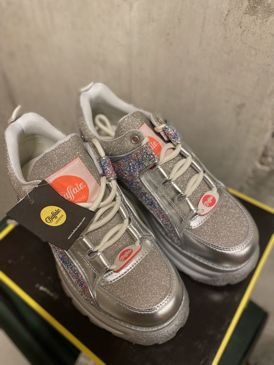 Buffalo Shoes (Neu und originalverpackt) in Winterthur für CHF 70 – mit ...