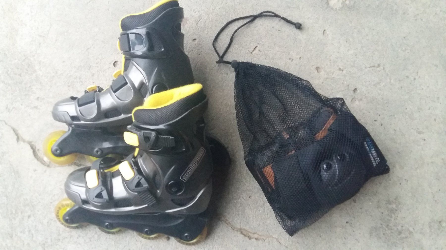 INLINE SKATE Schoner für Kinder inkl. Tasche *NEU (Neu (gemäss ...