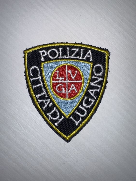Badge (mini) Stadtpolizei Lugano (Neu und originalverpackt) in Bellinzona für CHF 10 – mit ...