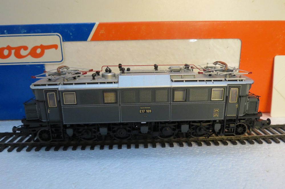 ROCO H0 - 43719 - E-Lok E 17 - neuwertig + OVP (Gebraucht) in zunzgen ...