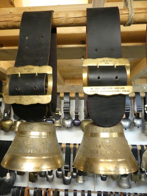 4 Glocken (Gebraucht) in Wasen im Emmental für CHF 888 – nur Abholung ...