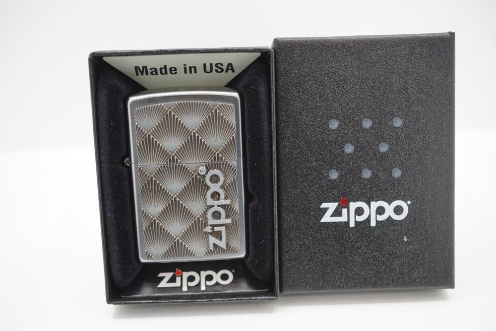 ZIPPO® LITTLE FANS & LOGO - HEAVY PLATE- 2014 - UNGEZÜNDET | Kaufen auf ...
