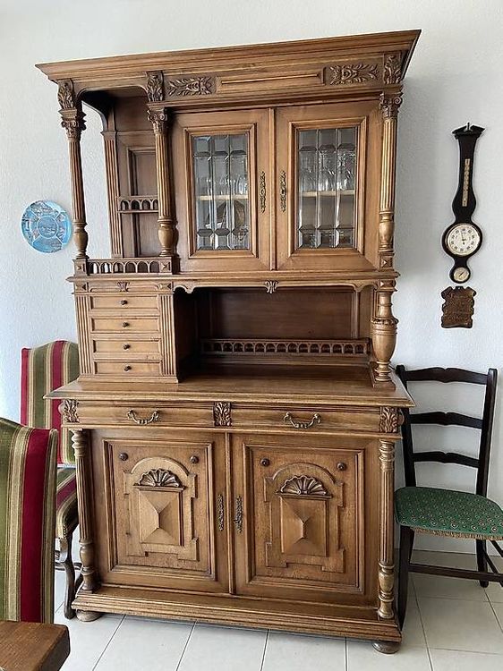 Vaisselier style Henri II (Gebraucht) in Genève für CHF 50 – nur Abholung auf Ricardo kaufen