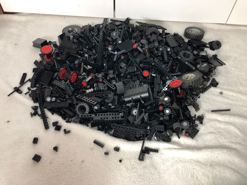 3.2Kg Schwarze Legos (Gebraucht) in Fenkrieden für CHF 42 – mit Lieferung auf Ricardo kaufen
