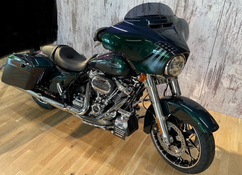 Harley Davidson Street Glide Special 114 (FLHXS) Snake Venom | Kaufen ...