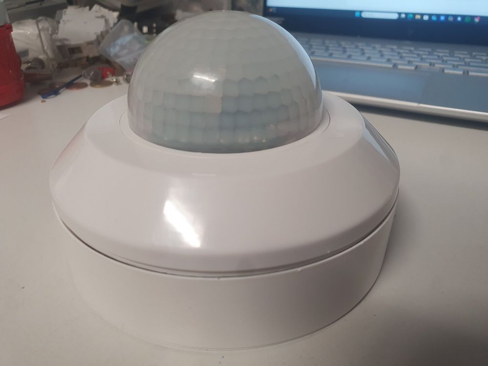 Züblin Bewegungsmelder Swiss Garde 360 Premium AP 25050 (Gebraucht) in ...