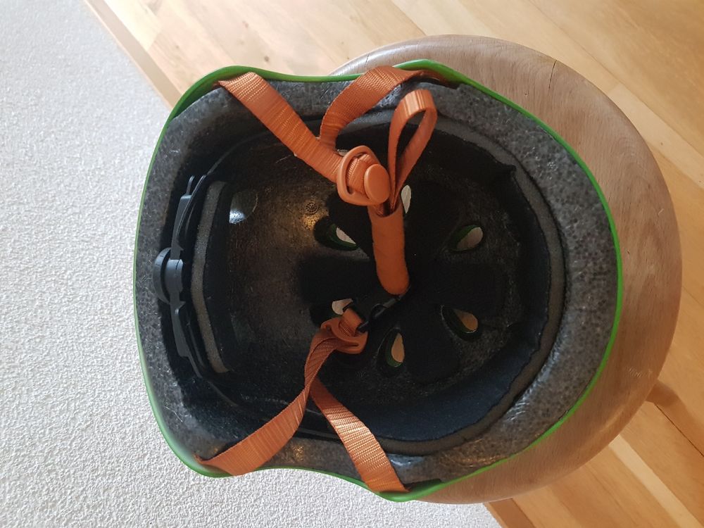 Starling Helm von Bobbin (Gebraucht) in Bern für CHF 15 – mit Lieferung ...