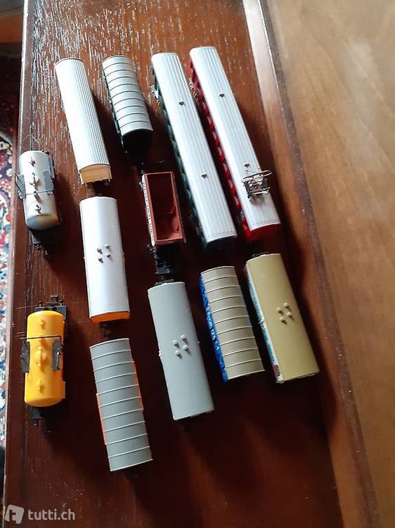 MODELLEISENBAHN- WAGEN ( LIMA ) (Neu (gemäss Beschreibung)) in Birmenstorf AG für CHF 25 – mit ...