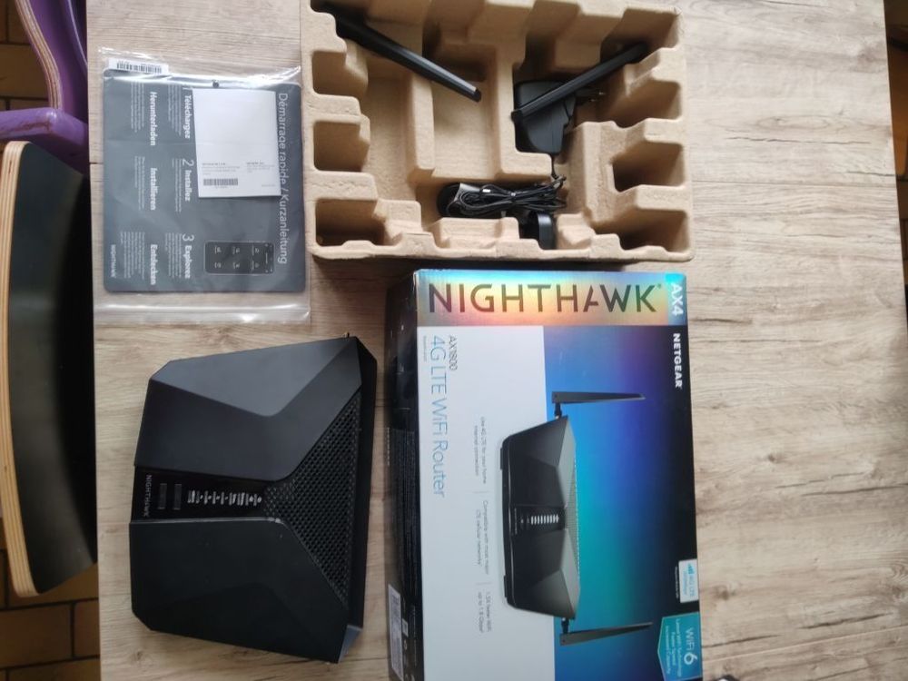Neatgear Nightwalk - WiFi Router / LAX20 mit Garantie (Gebraucht) in ...