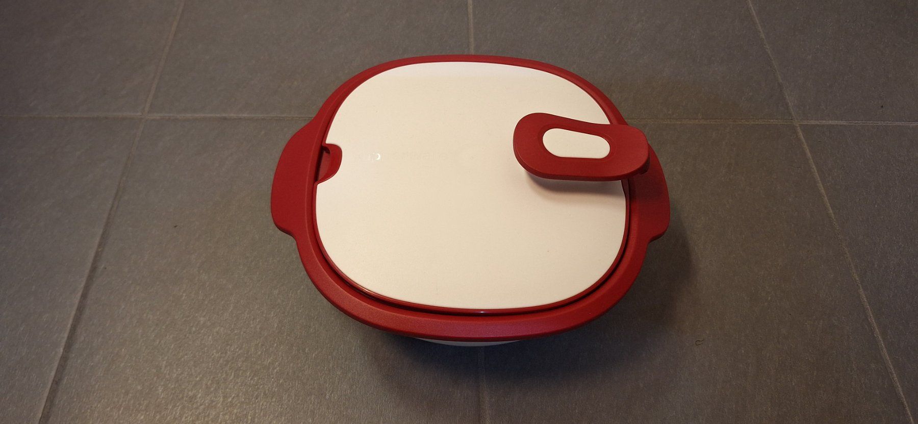 Tupperware, Warmie-Tup (2,25l) (Neu und originalverpackt) in Lussery ...